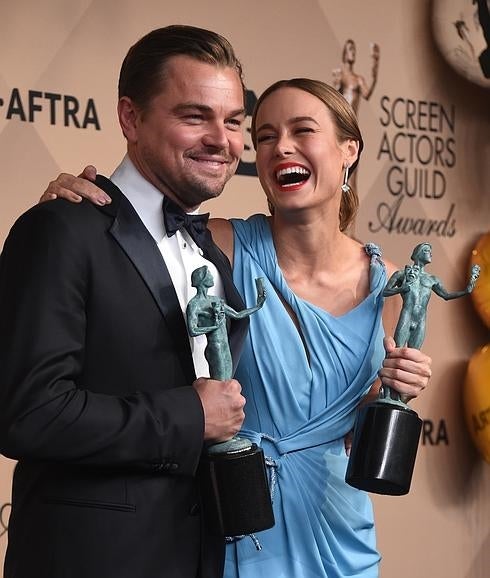 Leonardo DiCaprio y Brie Larson confirman su favoritismo para los Oscar ...